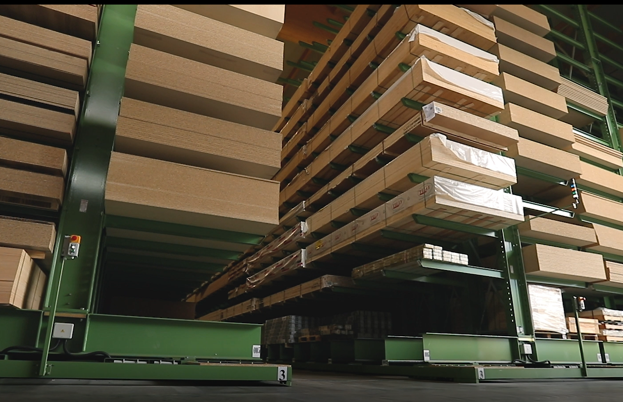 Mobile cantilever racking | dynamic racking | OHRA UK