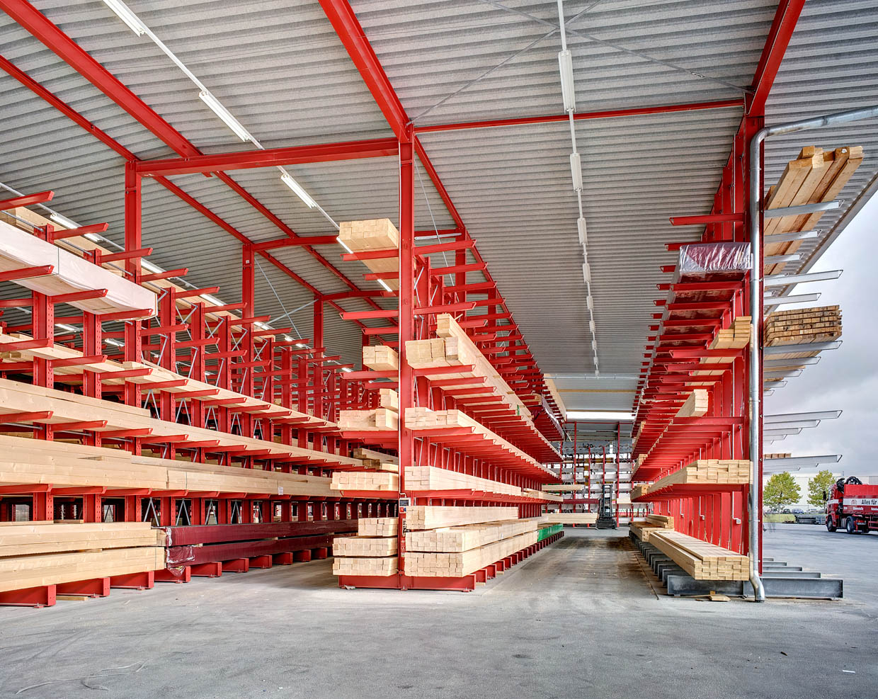 Rack-clad building | Warehouse and cantilever racking as a storage unit ...
