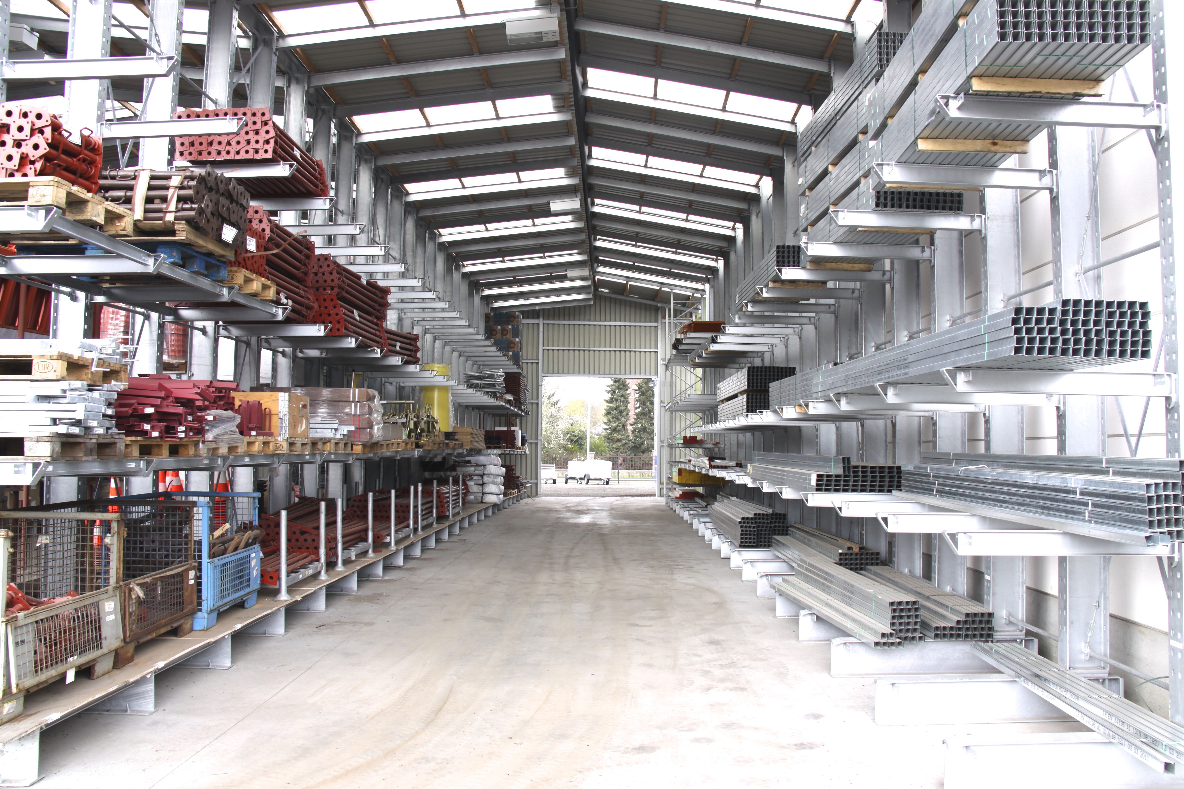 Rack-clad building | Warehouse and cantilever racking as a storage unit ...